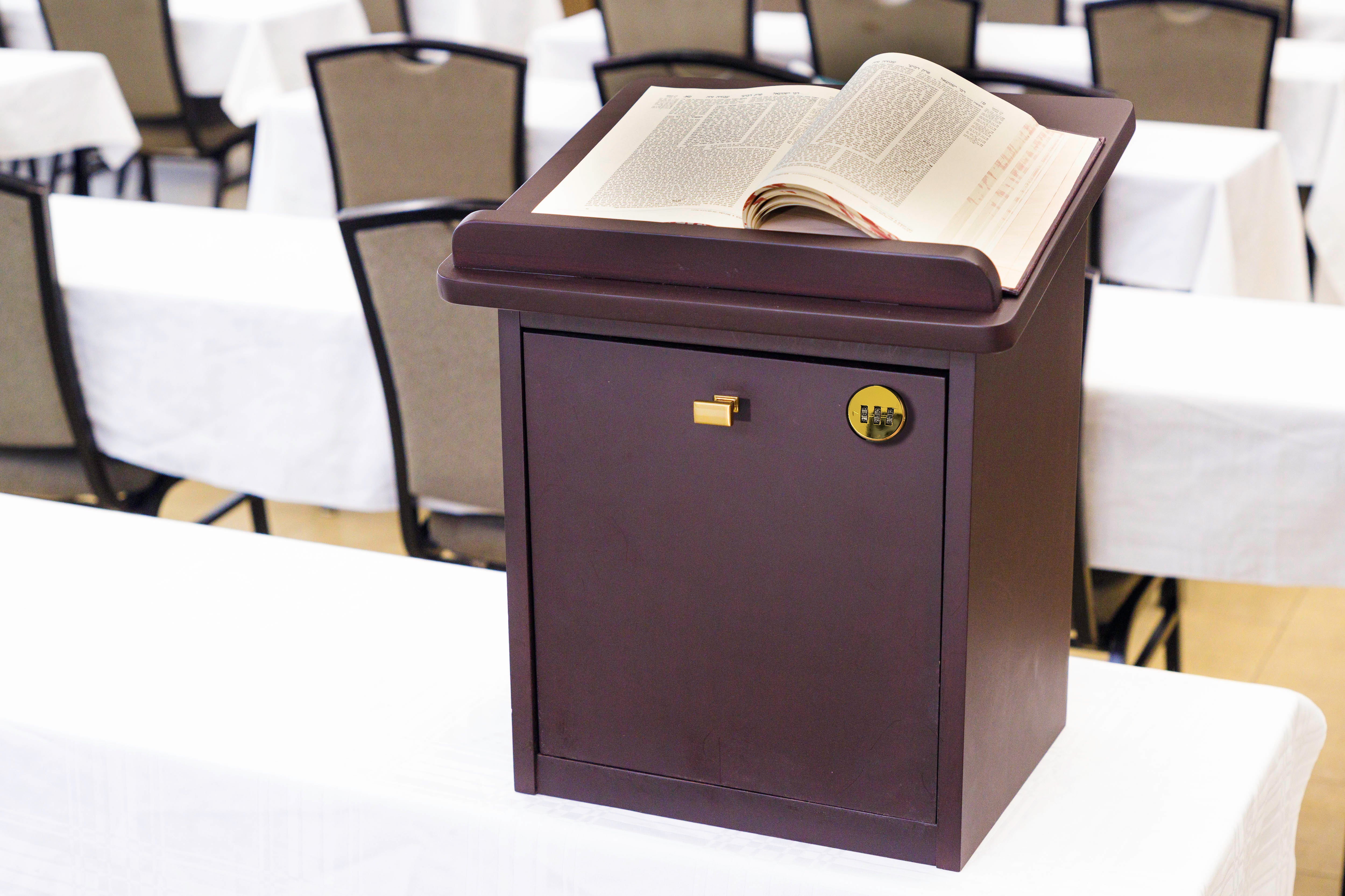 Tabletop Shtender | Classic Tabletop Shtend | Judaica Shul Furniture ...